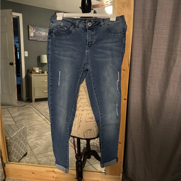Signature Studio | Jeans | Signature Studio Size 2 Crop Skinny Jeans ...